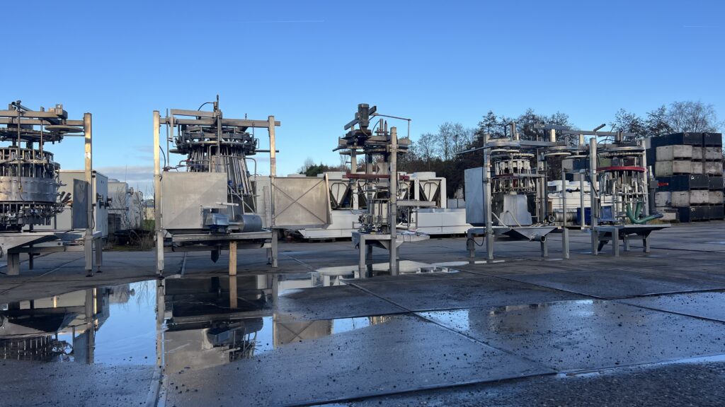 LINCO Evisceration line for poultry processing - Use Poultry Tech